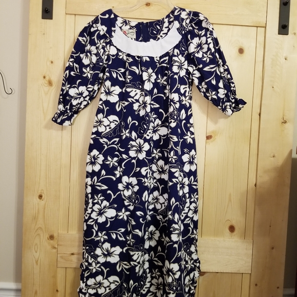 Hilo Hattie Dresses Vintage Hilo Hattie Hawaiian Muumuu Dress
